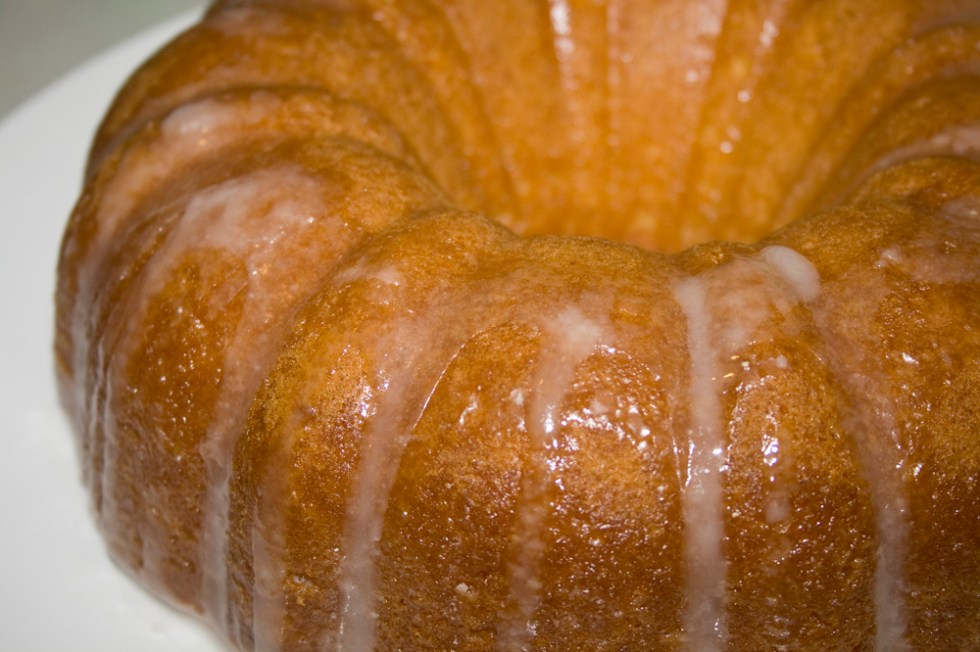 Drizzled English Lemon Pound Cake – Bakerlady